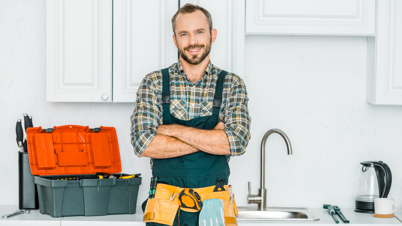 Bee Dry Cleveland | Mold, Fire, & Water Damage Restoration
